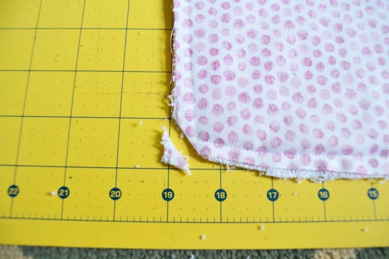 DIY Burp Cloths [Half Contour Pattern] – Mary Martha Mama