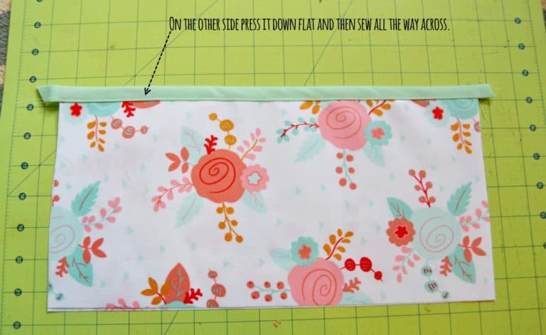 DIY Toiletry Bag [Full Tutorial to Make a Hanging Travel Bag] – Mary ...