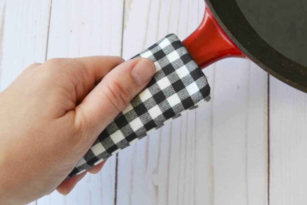 Cast Iron Skillet Handle Cover Tutorial – Mary Martha Mama