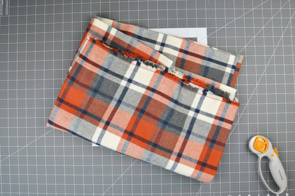 DIY Infinity Scarf: An Amazingly Easy Tutorial – Mary Martha Mama