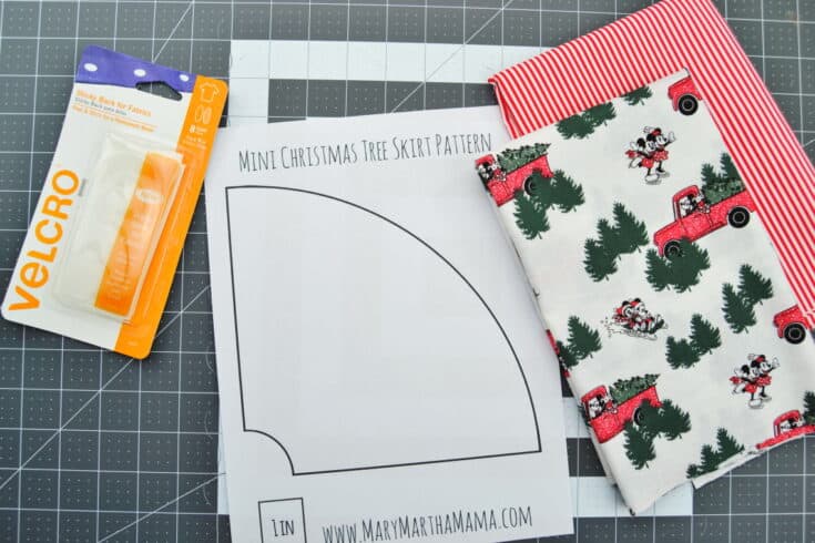 Mini Tree Skirt Pattern [Free Printable] – Mary Martha Mama