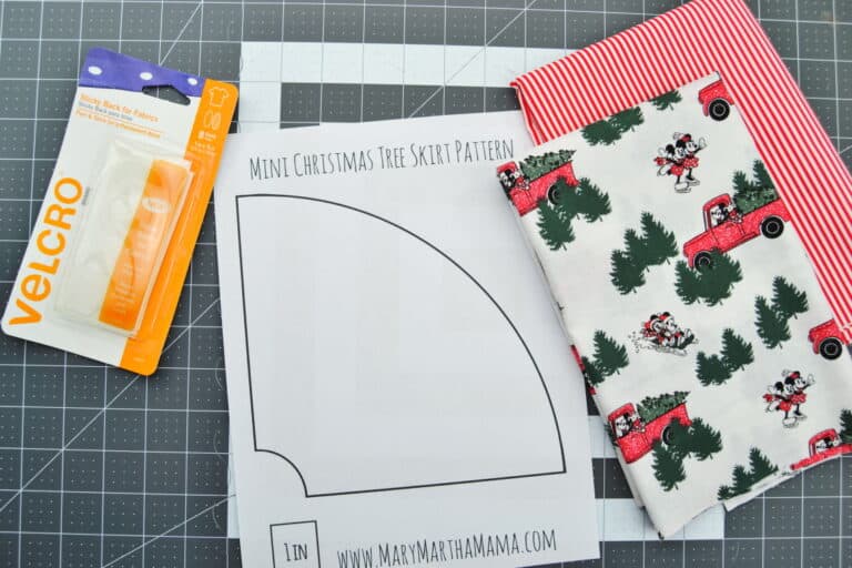 Mini Tree Skirt Pattern [Free Printable] – Mary Martha Mama