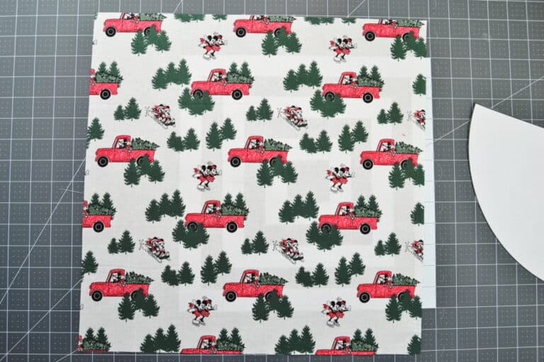 Mini Tree Skirt Pattern [Free Printable] – Mary Martha Mama