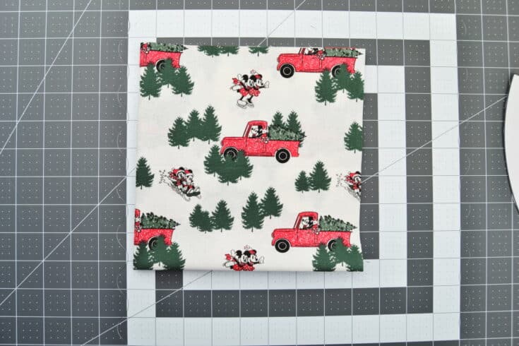 Mini Tree Skirt Pattern [Free Printable] – Mary Martha Mama