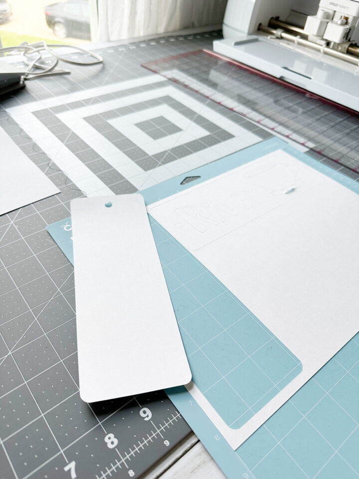 DIY Name Bookmarks – Mary Martha Mama