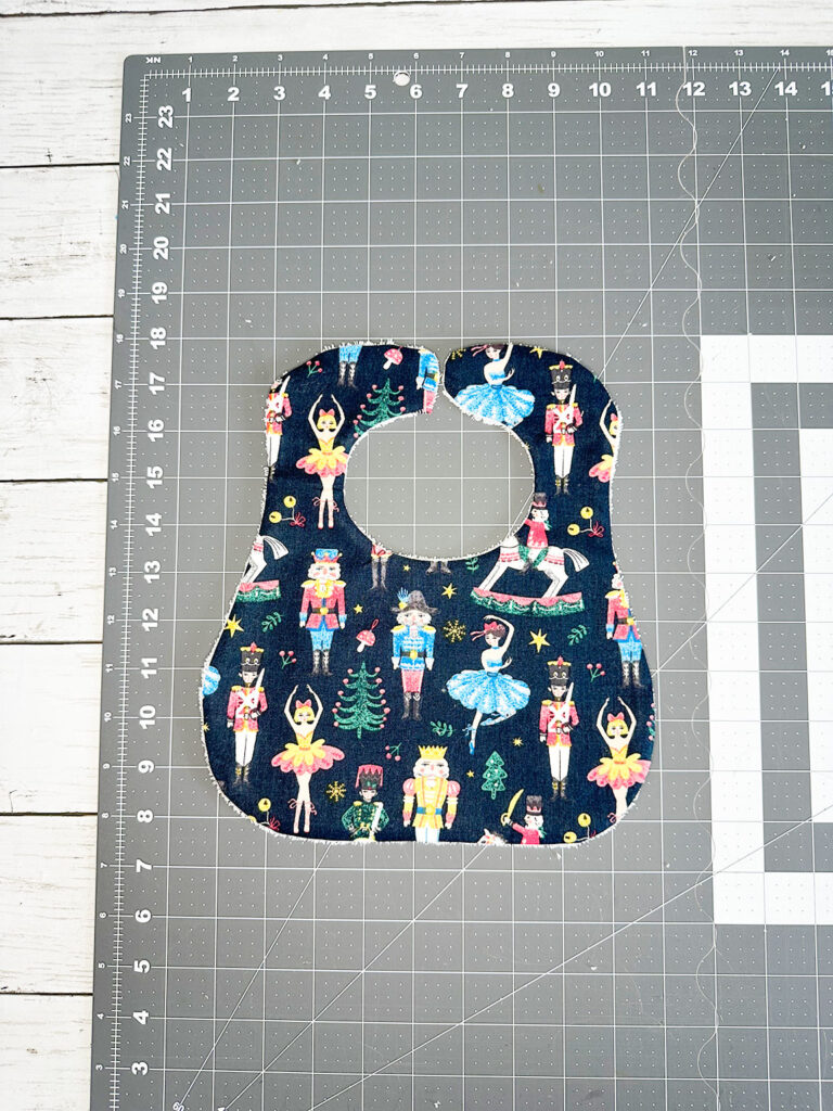How to Sew a Bib for Baby's First Christmas – Mary Martha Mama
