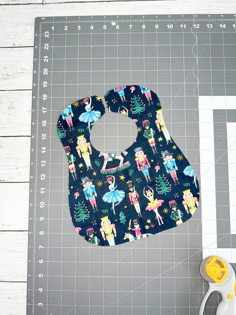 How to Sew a Bib for Baby's First Christmas – Mary Martha Mama