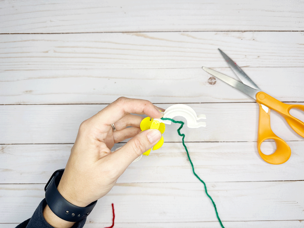 DIY Pom Pom Garland – Mary Martha Mama